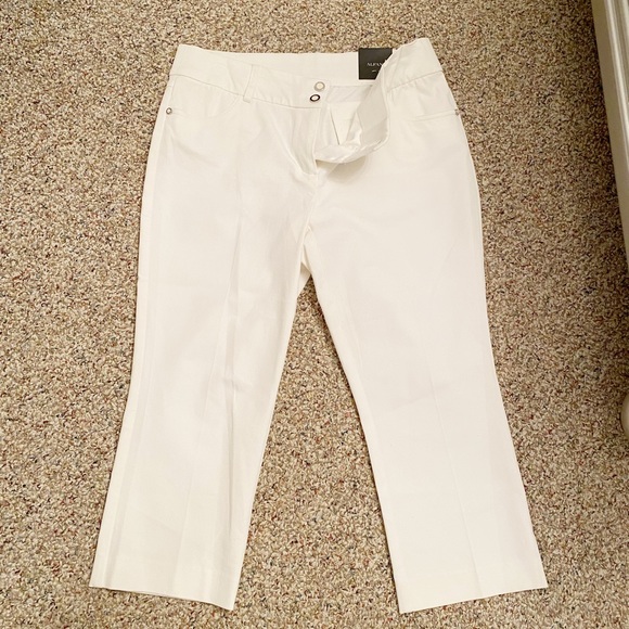 Alfani | Pants & Jumpsuits | Alfani Capri Pants | Poshmark